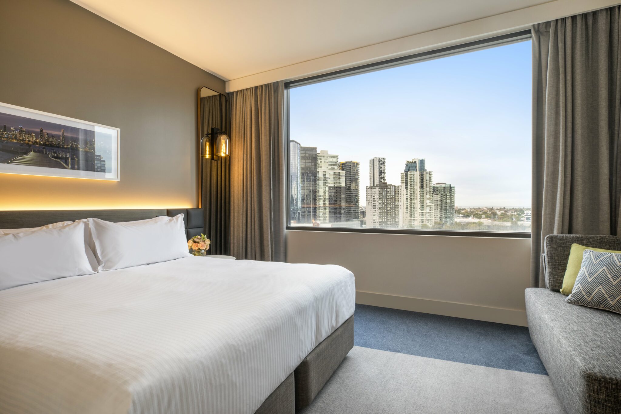 What It’s Like To Spend A Night At The Crowne Plaza Melbourne